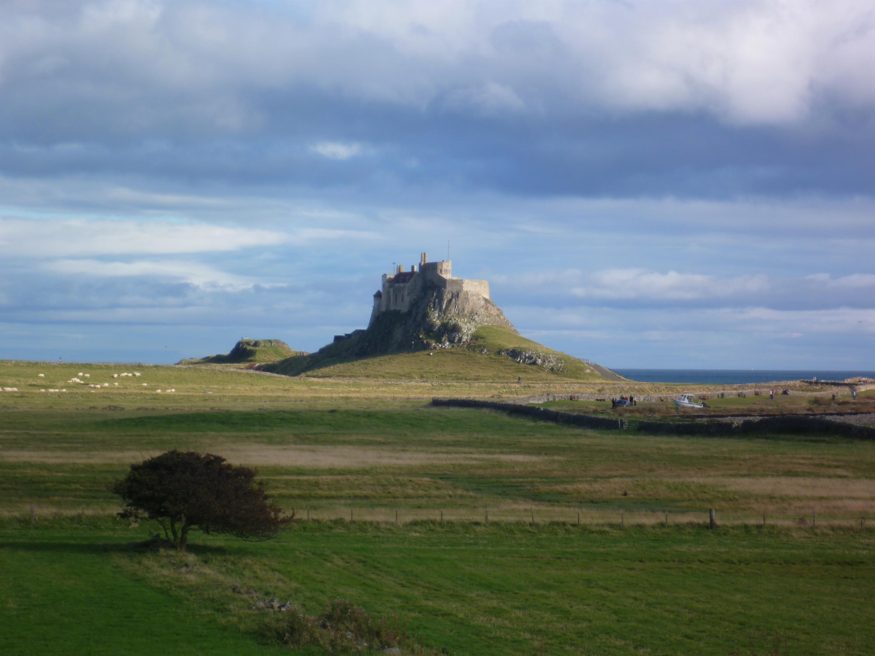 Lindisfarne place of Christian pilgrimage | Celtic Glory